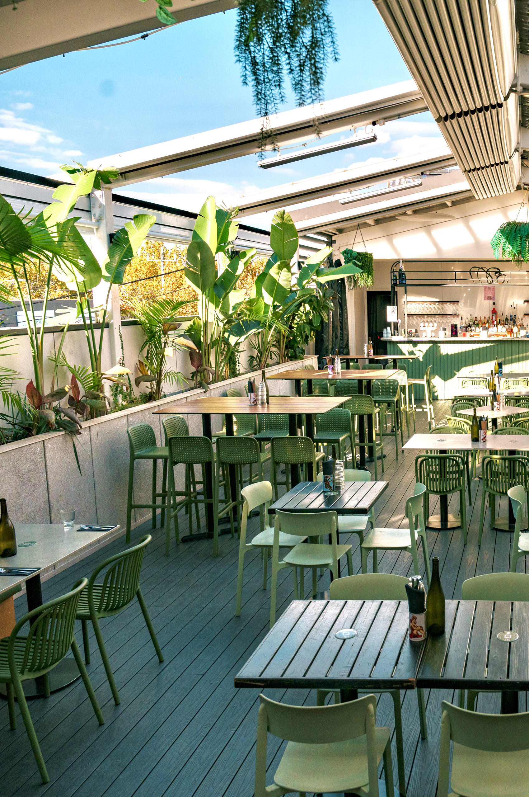 Hotel Lona - Rooftop Bar in Frankston